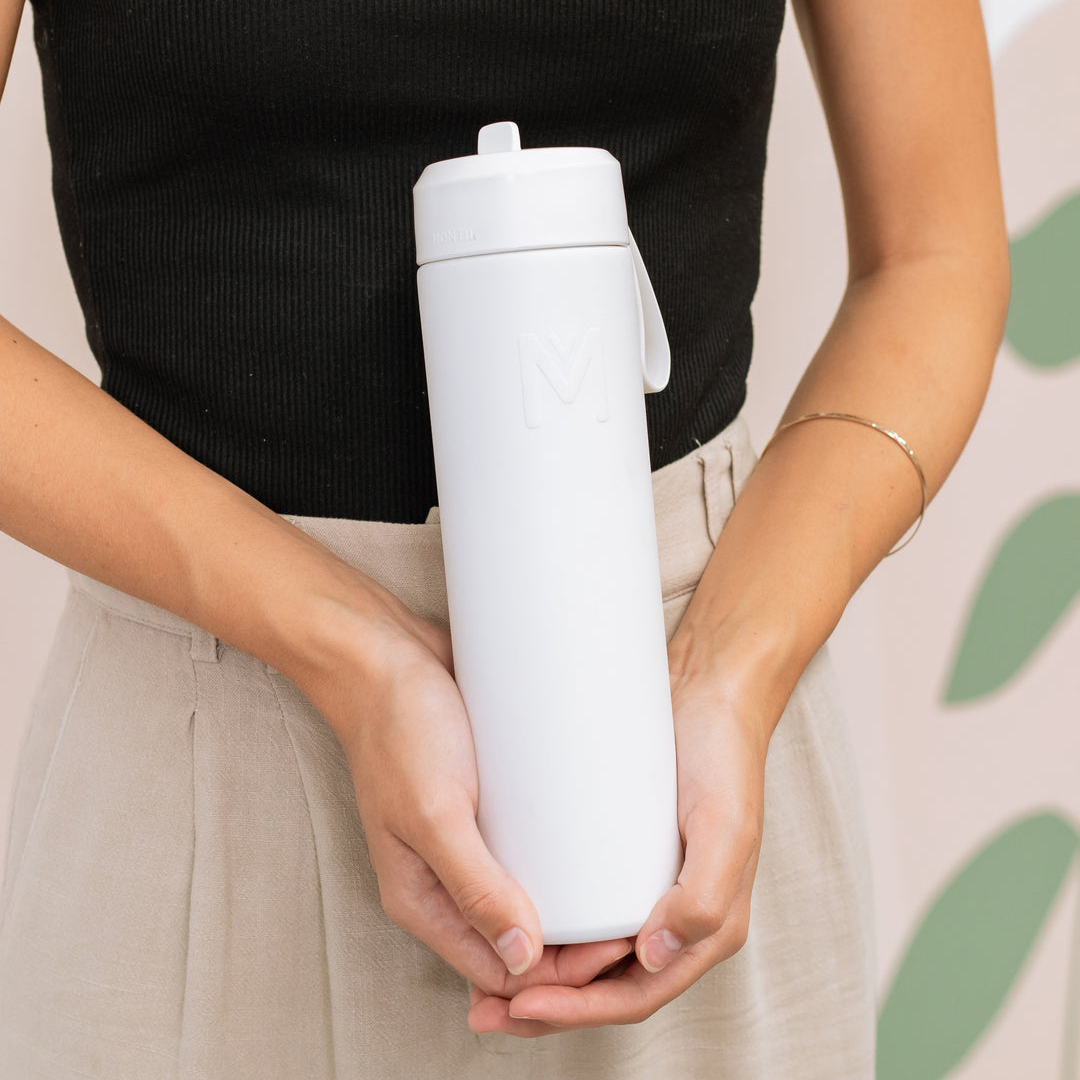 Bright Brands. Montiico Insulated Drink Bottle Sipper 700ml